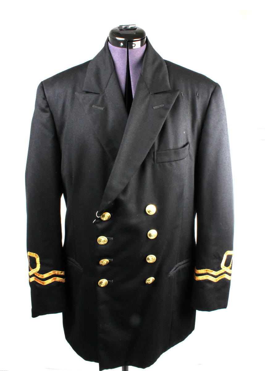 Royal Naval uniform: RNVR Officers' Jacket - Chatham Historic Dockyard ...